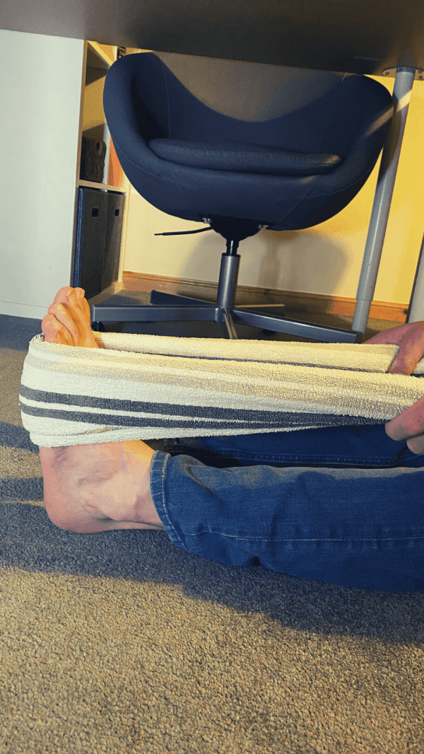 Foot workout at your desk